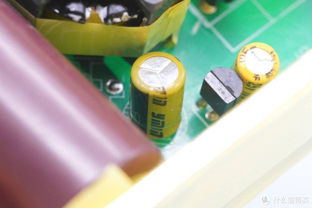 鸿光盛业推出180W PFC+LLC电源解决方案_数码配件_什么值得买