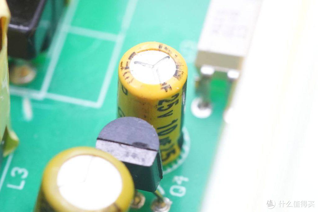 鸿光盛业推出180W PFC+LLC电源解决方案_数码配件_什么值得买