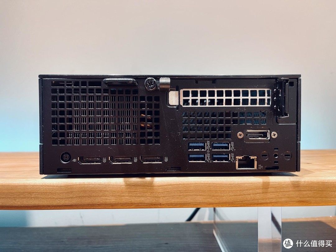 只能使用12代ES处理器，戴尔Precision 3260测试机_固态硬盘_什么值得买