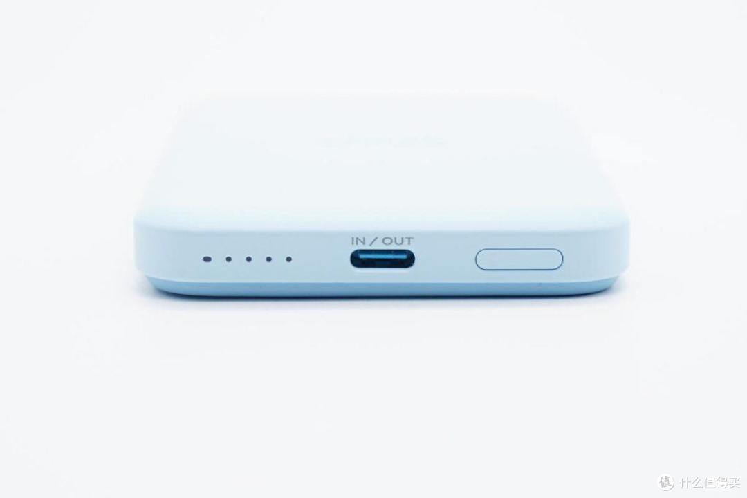 拆解报告：ANKER安克7.5W磁吸无线充移动电源A1610_充电器_什么值得买