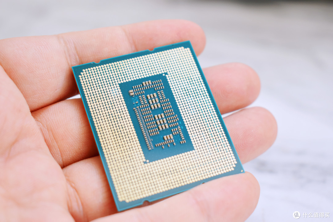 实力看得见，价格已触底！i5-12490F放今天依旧很能打_CPU_什么值得买