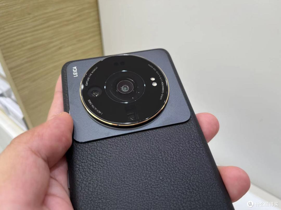 年轻人的第一台徕卡？小米12SU开箱简测_手机_什么值得买