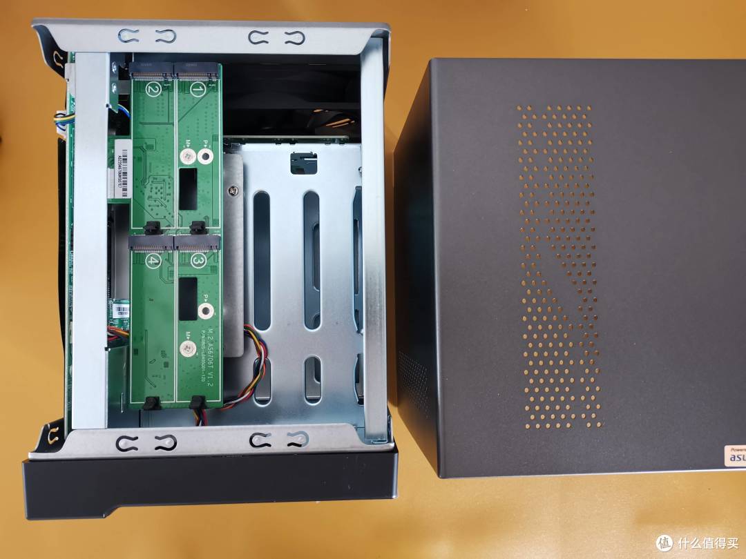 全网首发！华硕新款NAS AS6704T开箱鉴赏_NAS存储_什么值得买