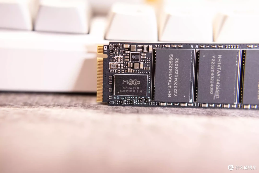 经典再升级，2022年新版XPG翼龙S11，性价比之选_固态硬盘_什么值得买