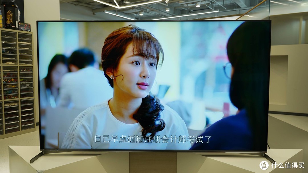 《到站秀》500分区+1600nits峰值亮度 海信Mini LED电视E8H首发体验_液晶电视_什么值得买