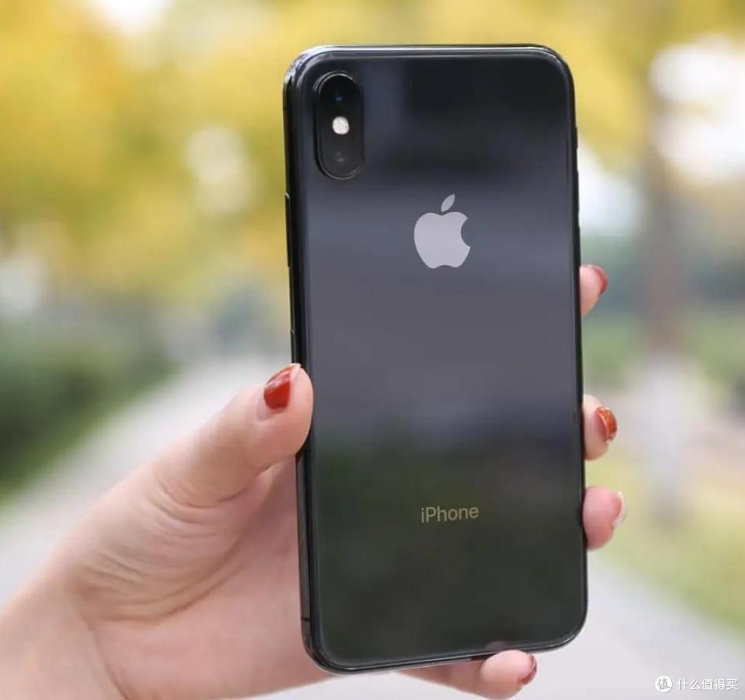 iPhone 14 Pro暗紫色最丑？ 苹果历年iphone配色盘点，哪一款配色最惊艳？土豪金 or 远峰蓝？_iPhone_什么值得买