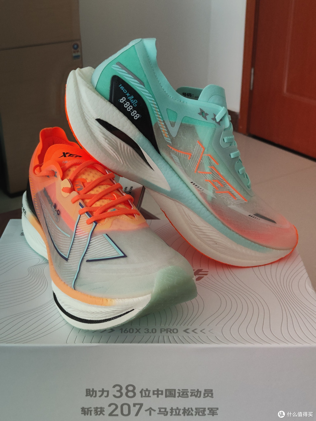 开箱新一代的国产旗舰跑鞋，特步160X 3.0 PRO_跑鞋_什么值得买