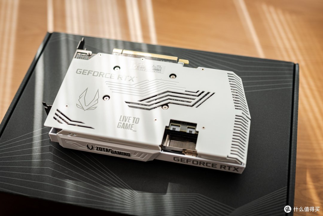 白色桌面ITX小钢炮：银欣SG16装机指南_机箱_什么值得买