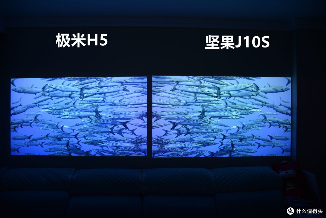 2022 旗舰投影怎么选？极米H5与坚果J10S十二项实测对比见真章_投影仪_什么值得买