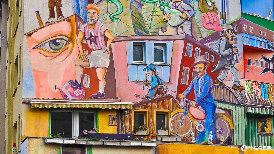 2022 旗舰投影怎么选？极米H5与坚果J10S十二项实测对比见真章_投影仪_什么值得买