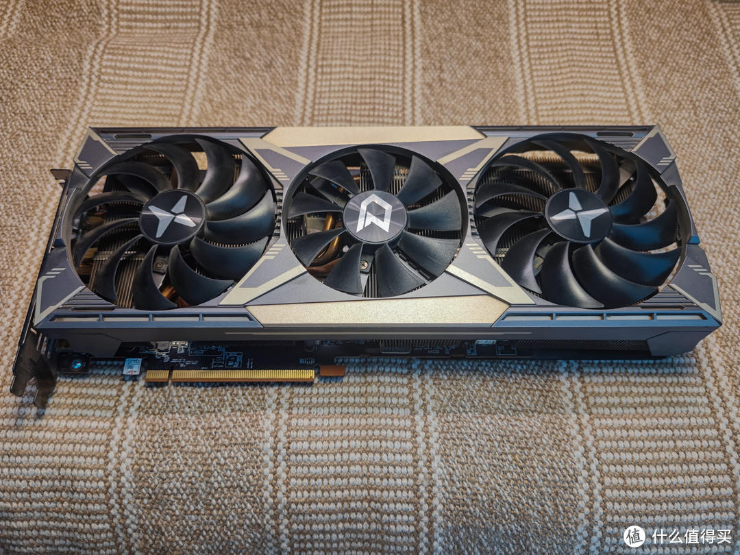 宰鸡用牛刀：武装到牙齿的矿渣迪兰X战神5600XT拆解清灰简评晒单_显卡_什么值得买