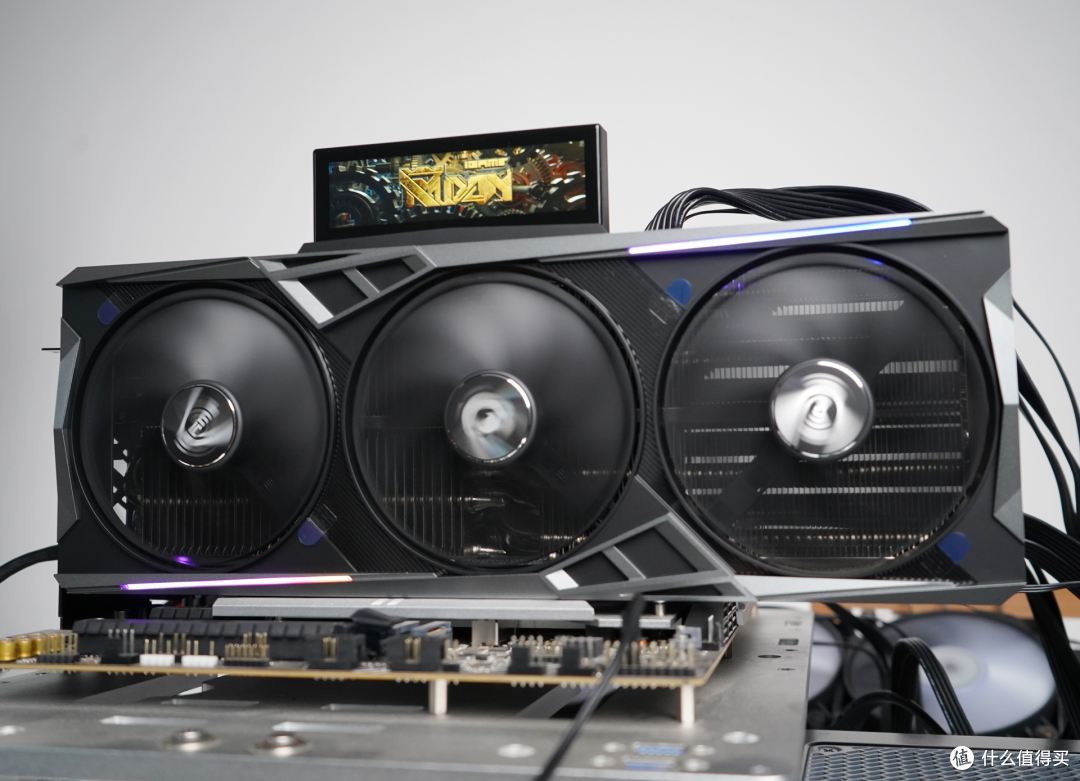 iGame RTX 4080火神OC显卡评测：DLSS 3技术让性能再度飞跃_显卡_什么值得买