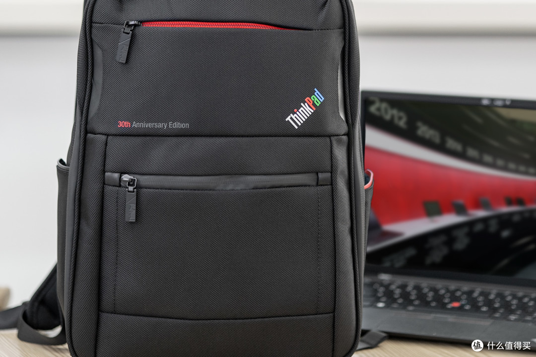 ThinkPad 30th特别版背包_双肩电脑包_什么值得买