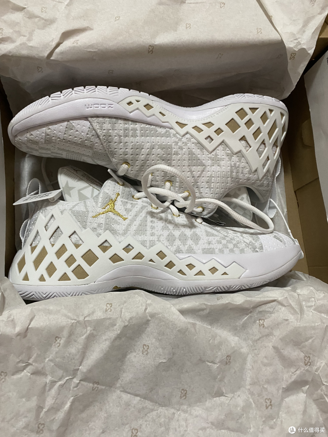 AJ Jumpman Diamond：漂亮但不适合小少年_篮球鞋_什么值得买