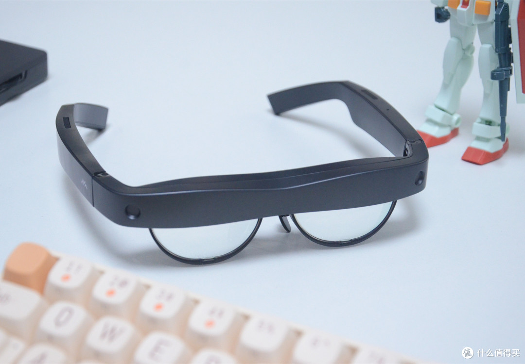 眼镜里面装了个“130英寸屏幕”？雷鸟Air 1S智能AR眼镜体验_智能眼镜_什么值得买