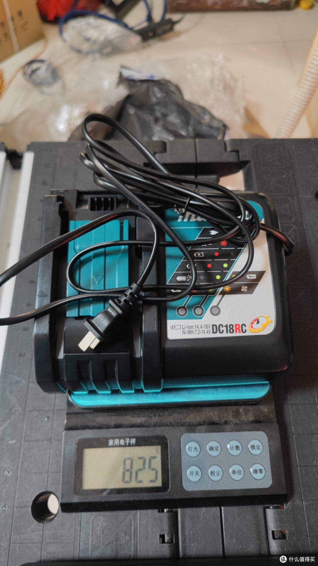 牧田DC18RD双9A快充18V充电器开箱_充电器_什么值得买