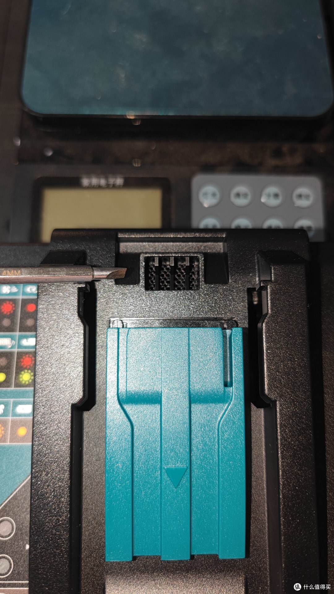 牧田DC18RD双9A快充18V充电器开箱_充电器_什么值得买