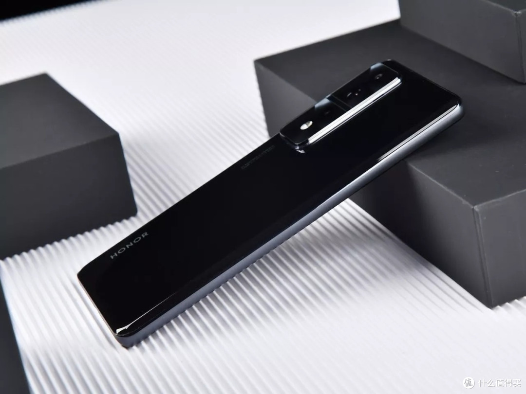 荣耀80GT首销评价来了：用户出奇的一致，难道又是一部爆款手机？_安卓手机_什么值得买