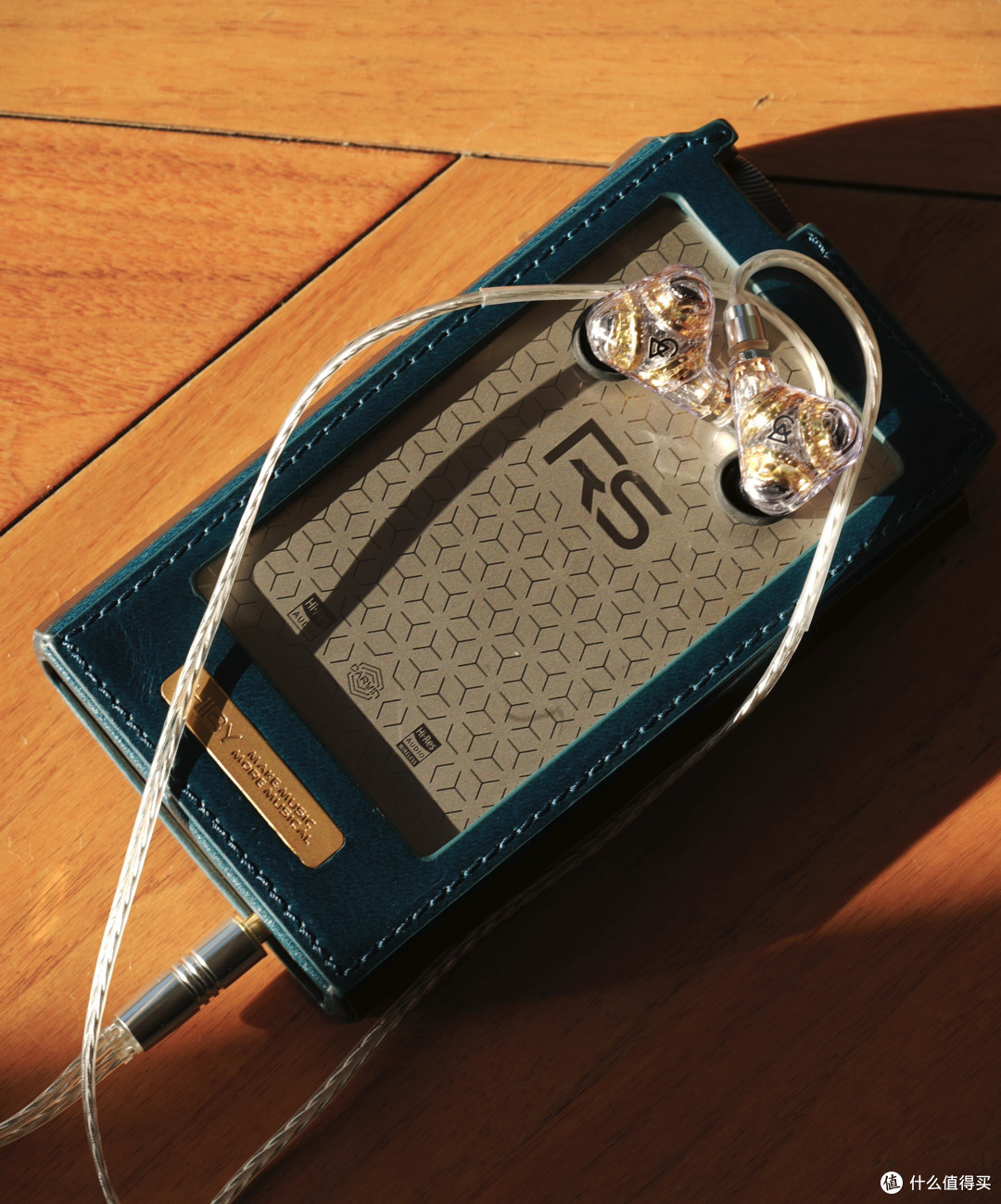 全球限量333只 CAMPFIRE Trifecta 旗舰三动圈耳机开箱文_耳塞式耳机_什么值得买