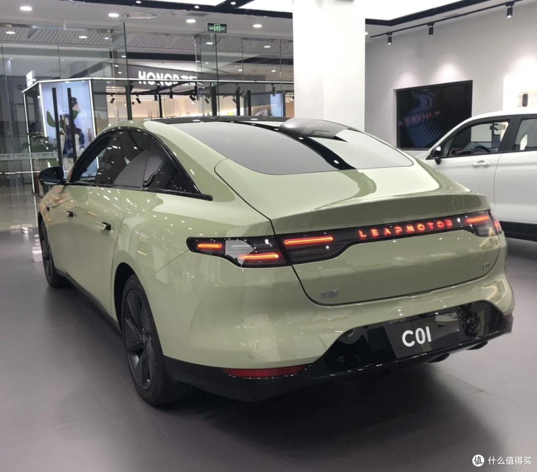 纯电车篇！今天我们来看零跑C01_汽车整车_什么值得买