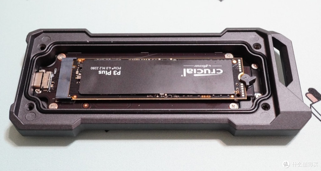 华硕 TUF Gaming A1 SSD硬盘盒子开箱以及实测_移动硬盘盒_什么值得买