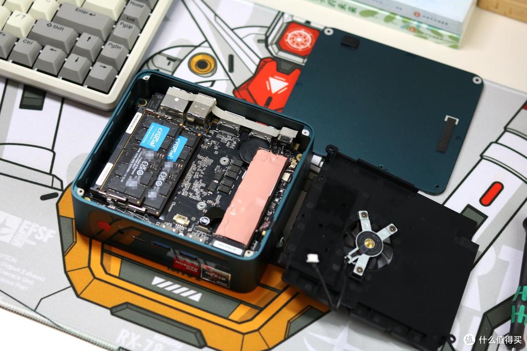 零刻SER6 Pro VEST迷你主机，巴掌大小可随身携带，跑分接近110万_台式机_什么值得买