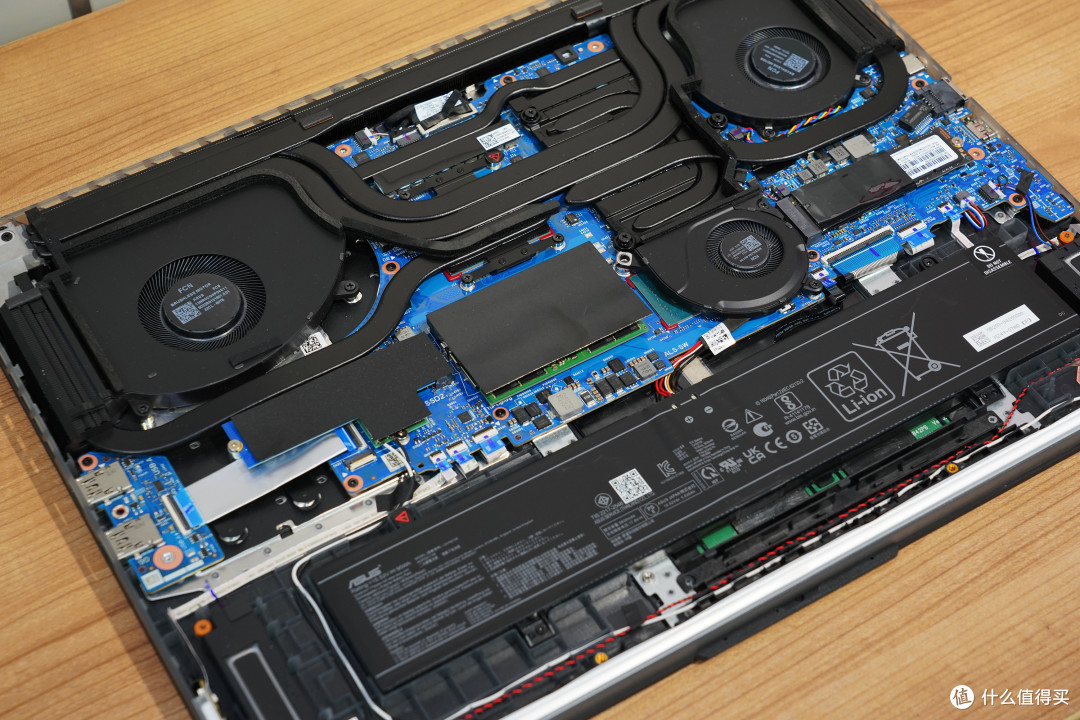 什么叫做机皇？ROG 枪神7 Plus 超竞版评测_游戏本_什么值得买