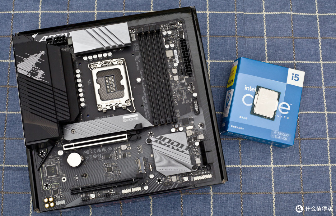 【老黄搞机篇一百七十六】技嘉小雕B760M AORUS ELITE主板开箱评测，做工用料强悍出众_主板_什么值得买