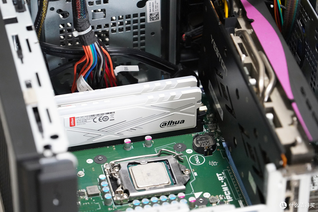 内存不光高速也要酷炫，大华荆棘之甲C600 RGB系列测试分享_内存_什么值得买