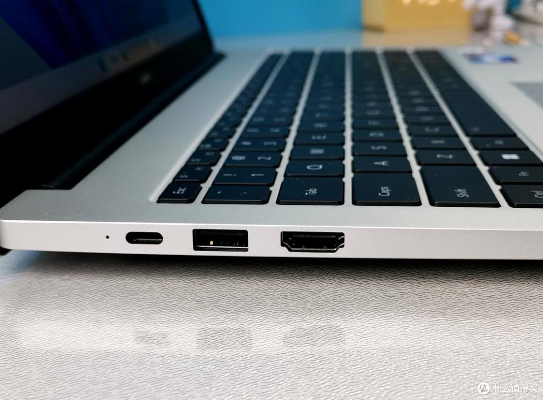 荣耀MagicBook X 16 Pro评测：轻薄本新一代，更快、更强、更Pro！_普通笔记本_什么值得买