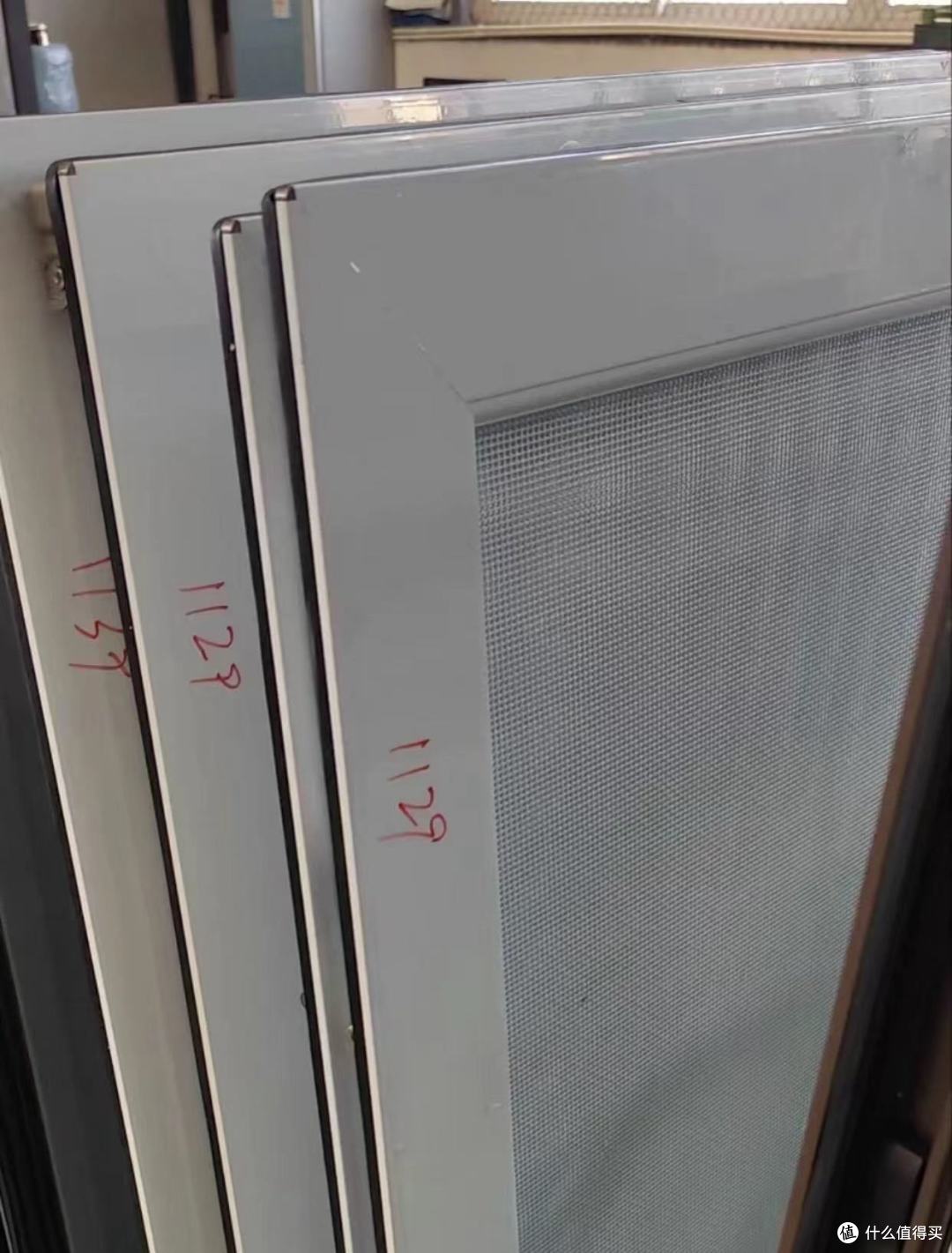 风靡一时的“金刚网纱窗”，为何不受待见了？只因4个缺点太突出_家装主材_什么值得买