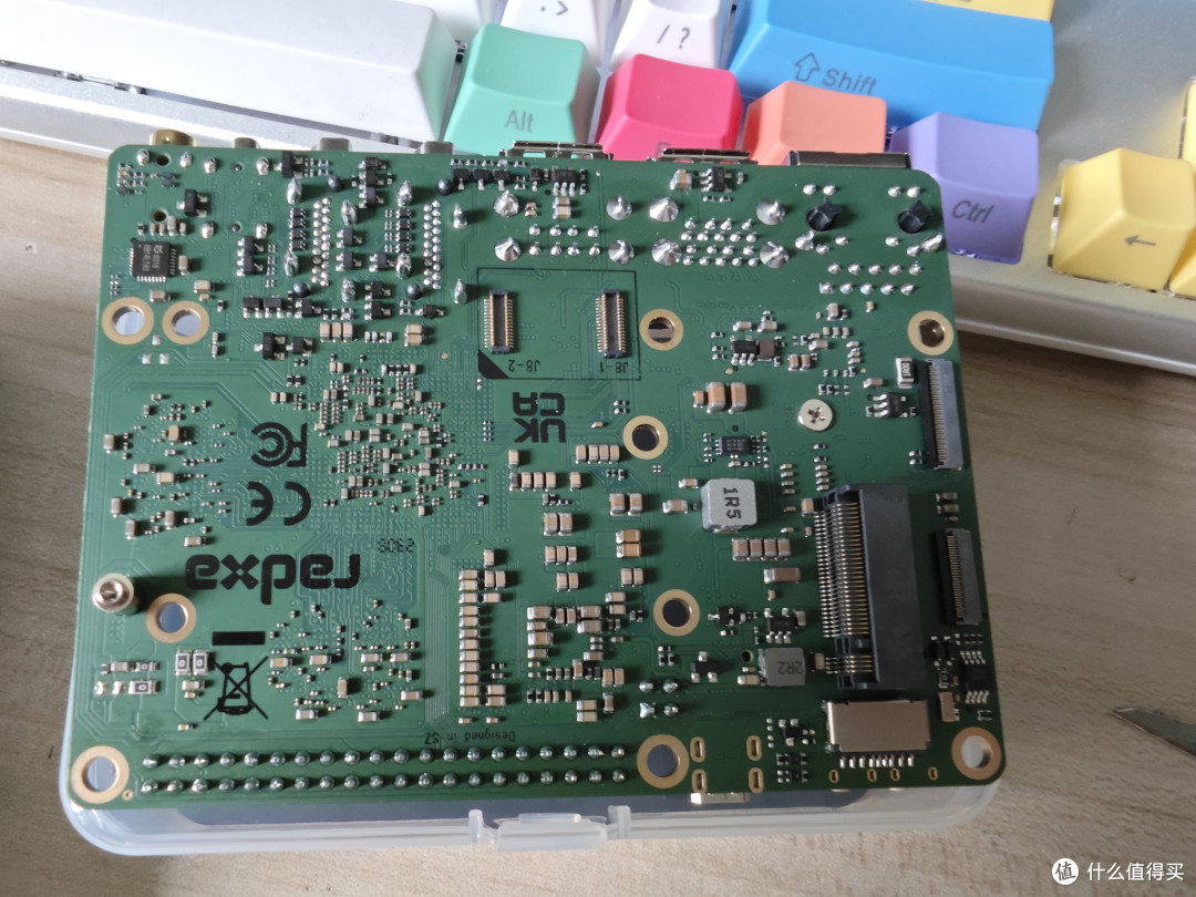 目前性能最强的arm开发板之一——rock5b开箱_电脑配件_什么值得买