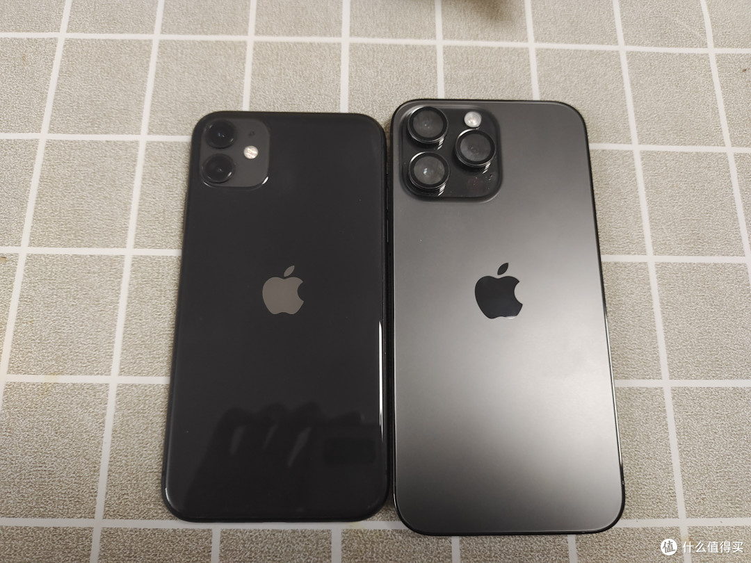 苹果14pm和苹果11对比体验（关于14pm屏幕发黄的解决办法）_iPhone_什么值得买