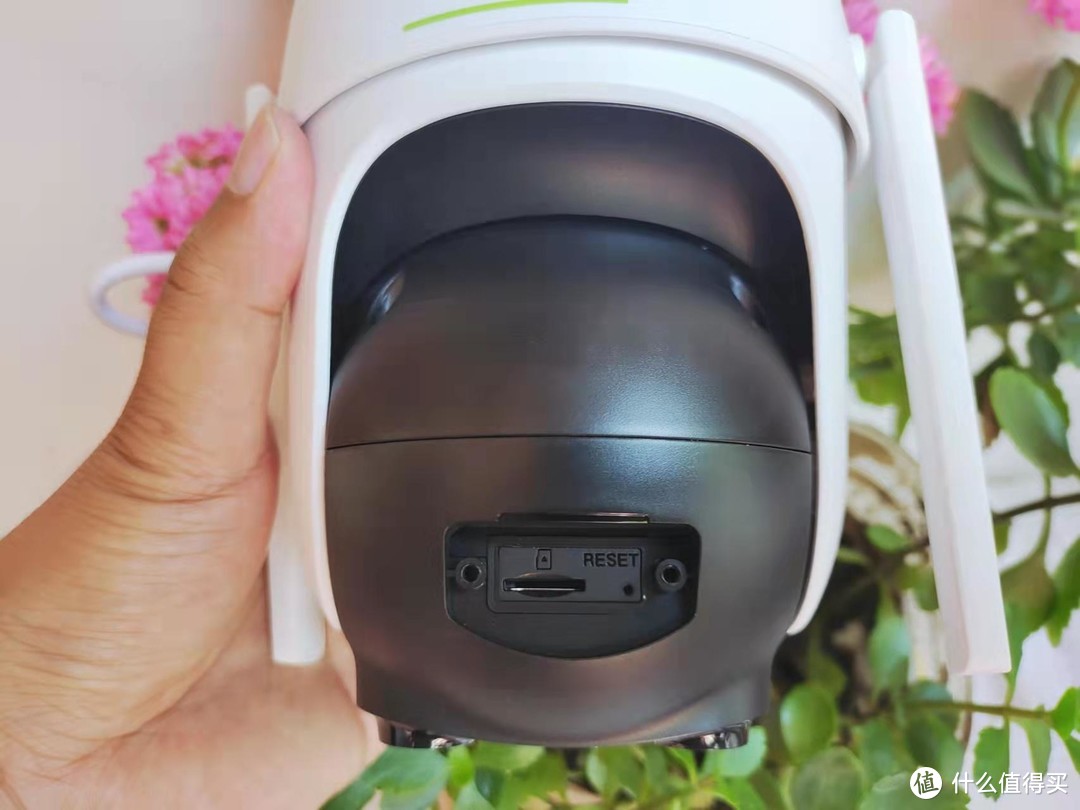 360又搞事情了，首款AI户外球机6Pro强势来袭，400W超清AI全景守护，看家看车两不误_智能摄像机_什么值得买