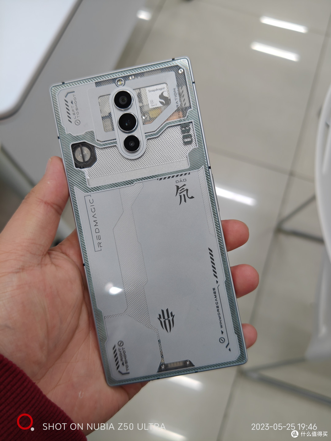 红魔8p变形金刚联名vs银翼版vs努比亚z50u！三款全面屏手机的外形，你喜欢哪个？_安卓手机_什么值得买