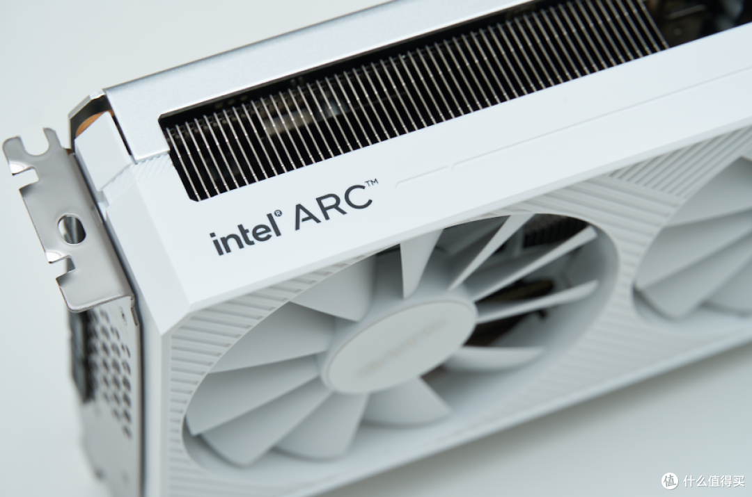 发售8个月后，intel ARC A770显卡靠谱了吗？值得买吗？蓝戟 intel ARC A770 PHOTON实测报告_显卡_什么值得买