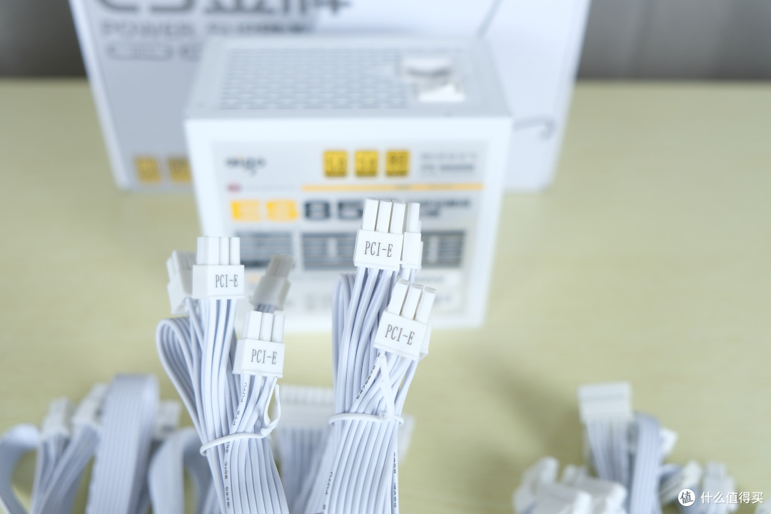 小巧精致海景房：爱国者 星璨 岚 270°海景房机箱 上手体验_机箱_什么值得买