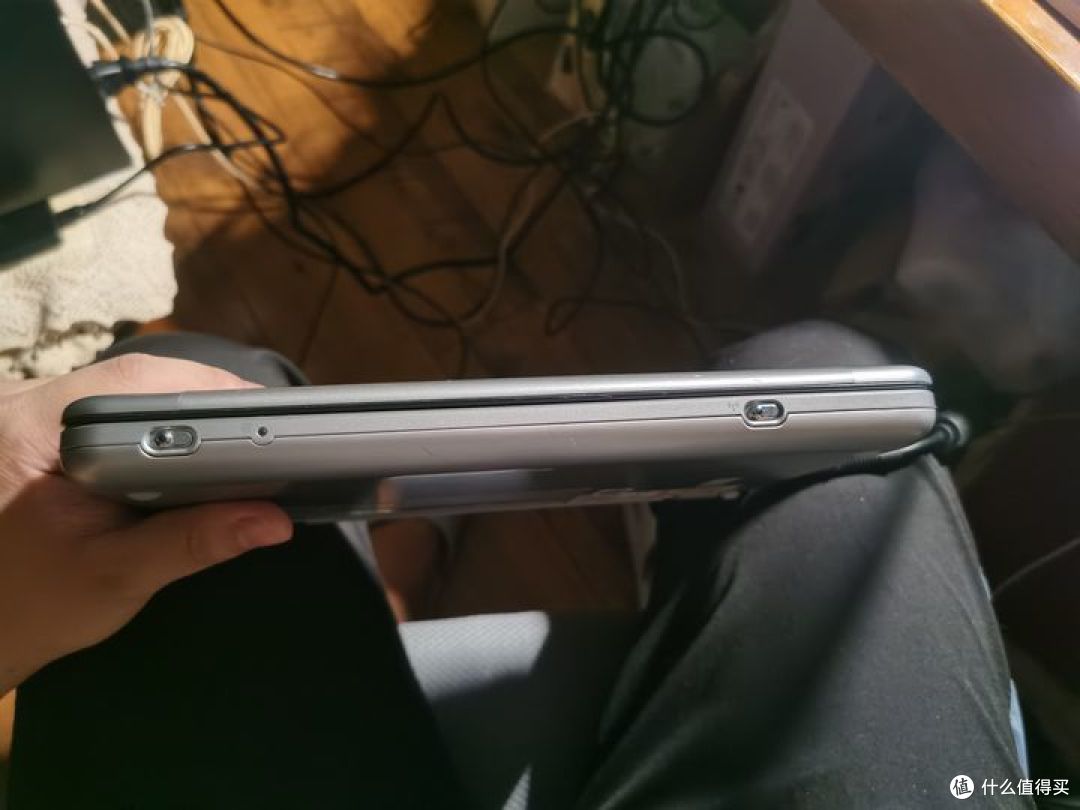 HP 2133拆机清灰换硅脂教程（威盛中国芯C7M）_笔记本电脑_什么值得买