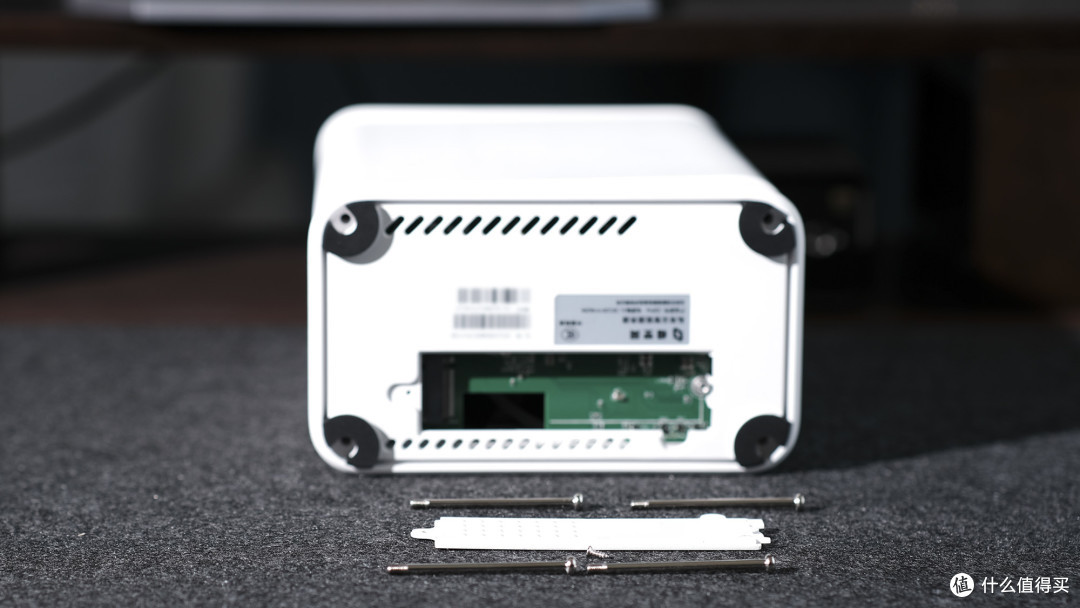 极空间Z2Pro开始支持SSD，固态硬盘对NAS意味着什么，到底应该怎么选？_NAS存储_什么值得买