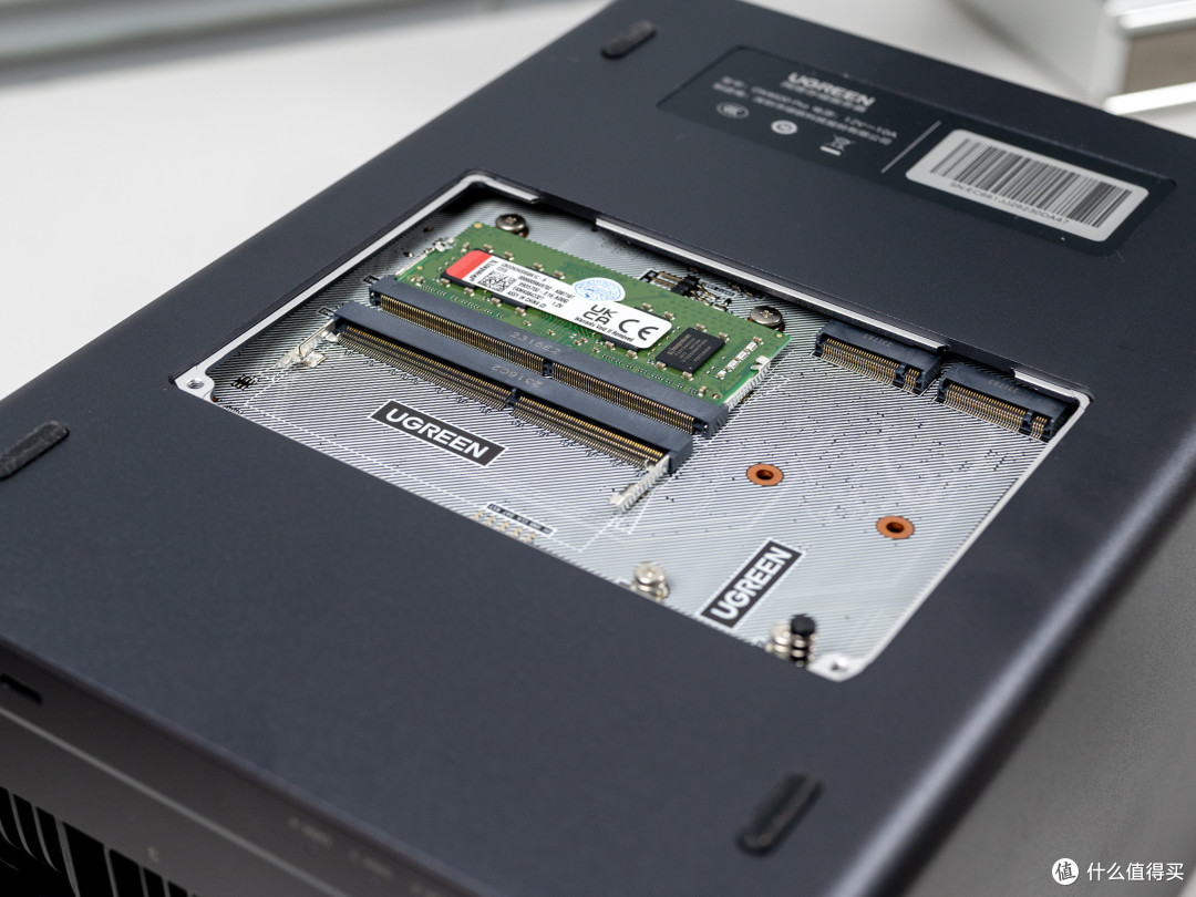 拿来就用，绿联DX4600 Pro深度体验，一机兼顾硬盘播放器、网络交换机、高效文件存储_NAS存储_什么值得买