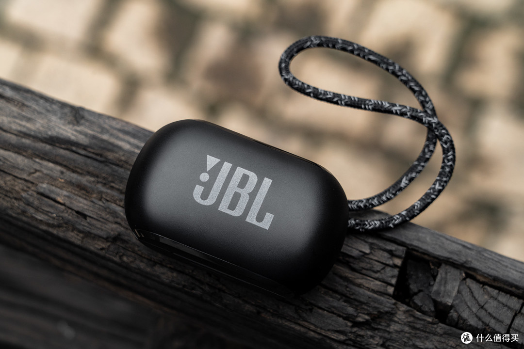 4000字体验长文，带你了解JBL Reflect Flow Pro：这是一款有态度的TWS_蓝牙耳机_什么值得买