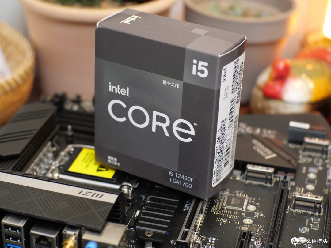 千元门槛CPU，英特尔I5 12490F和AMD锐龙R5 7500F对比分析：_CPU_什么值得买