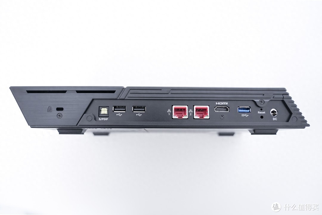 全闪NAS来了丨华硕FS6706T首发评测，极致静音，HiFi家影玩家绝配_NAS存储_什么值得买