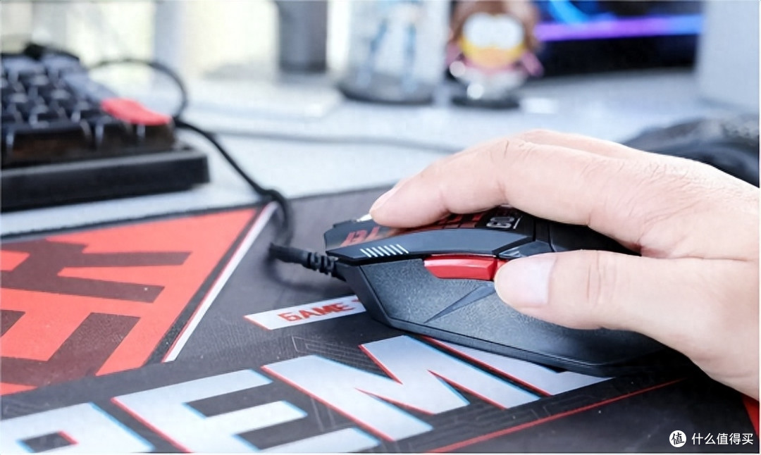 免驱调校师双飞燕V8M Max Mini电竞鼠，特血核心加持，解锁特技，还有RGB灯效_鼠标_什么值得买