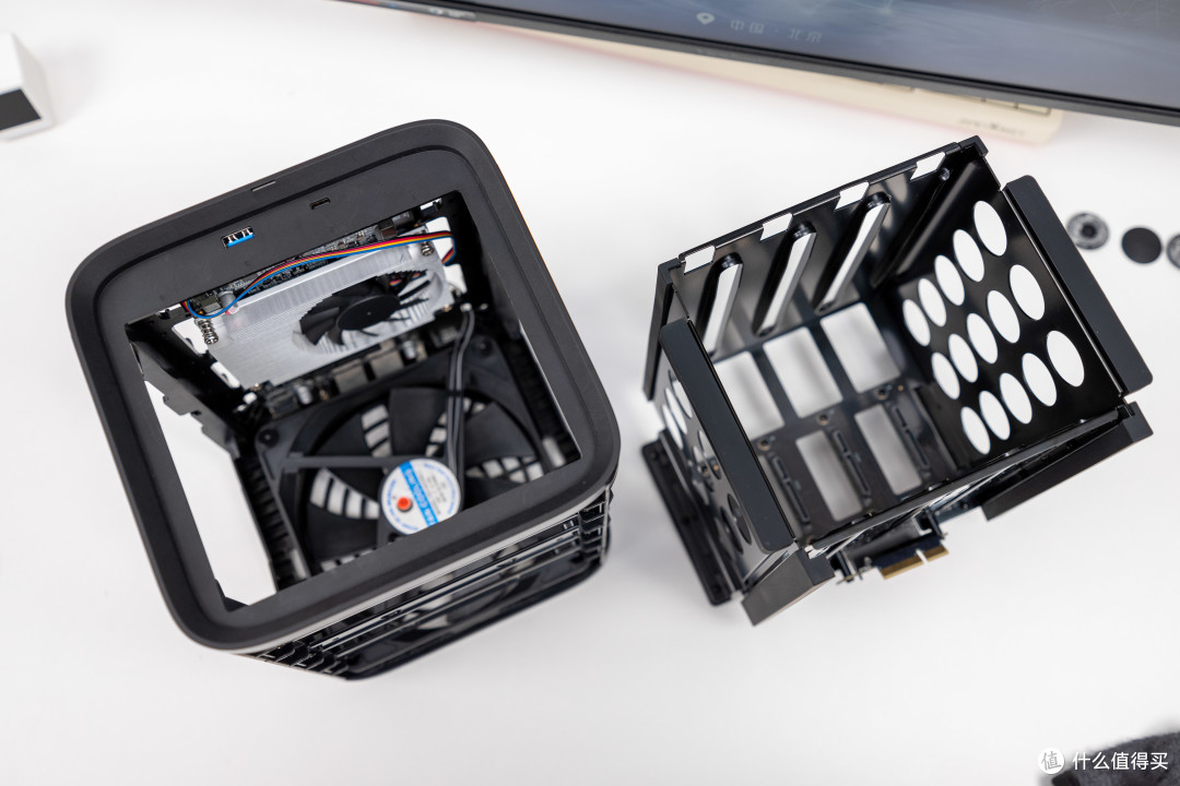 从硬件到软件，带你了解全芯升级的极空间Z4Pro带来了哪些提升_网络存储_什么值得买