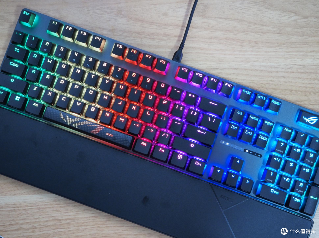 【实测】ROG游侠2：性价比超高，可能是最适合入坑的第一款 ROG 键盘~_键盘_什么值得买