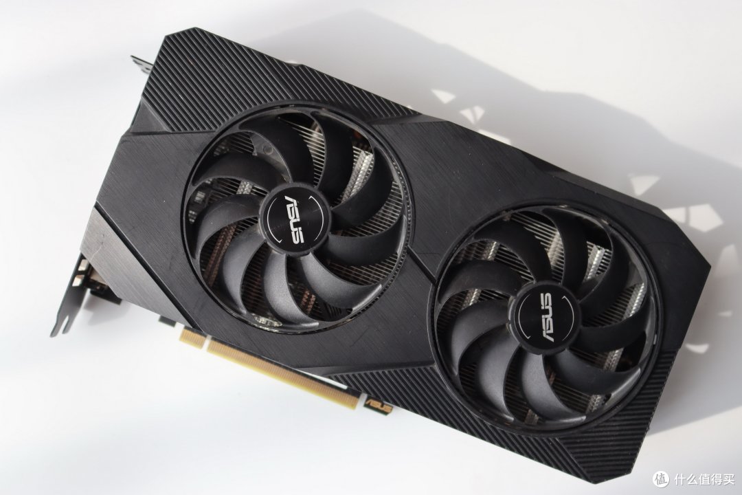 当锐龙5700G遇到魔改40HX，双显卡成就达成，跑分127万如此简单_主板_什么值得买