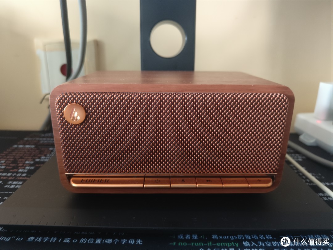 【音响拆解】漫步者怎么想的？续航反向虚标？M230复古蓝牙音箱测评_音箱_什么值得买