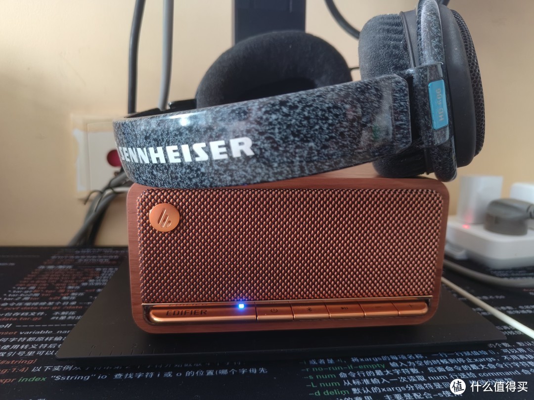 【音响拆解】漫步者怎么想的？续航反向虚标？M230复古蓝牙音箱测评_音箱_什么值得买