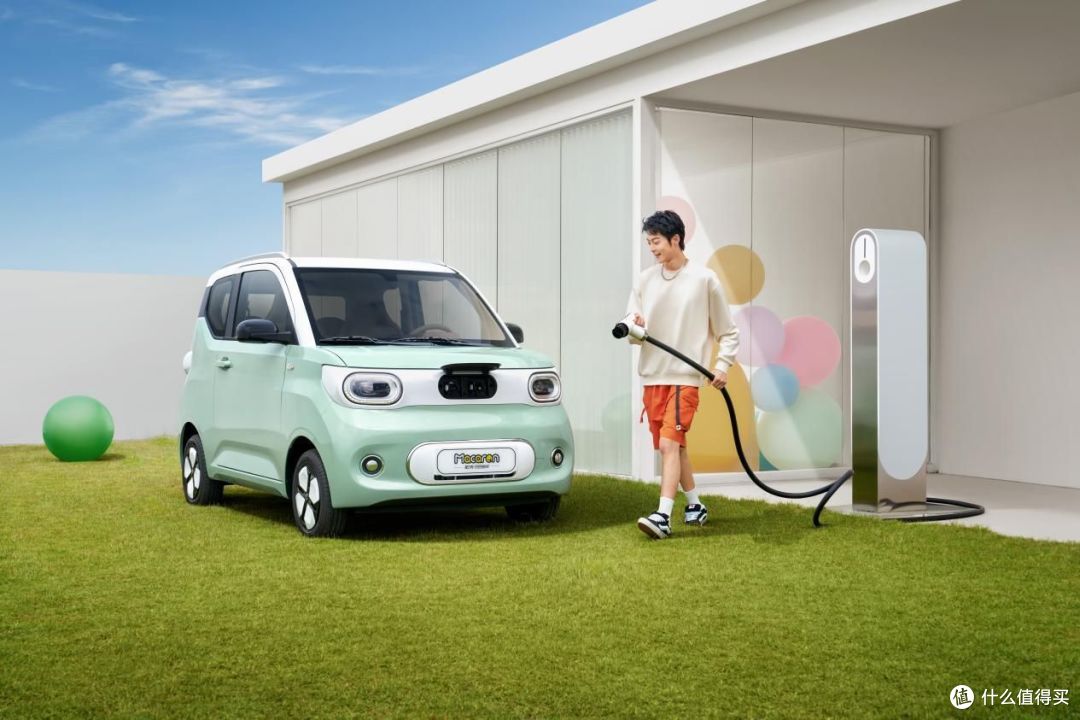 售价4.68万元！宏光MINIEV第三代马卡龙正式上市__什么值得买